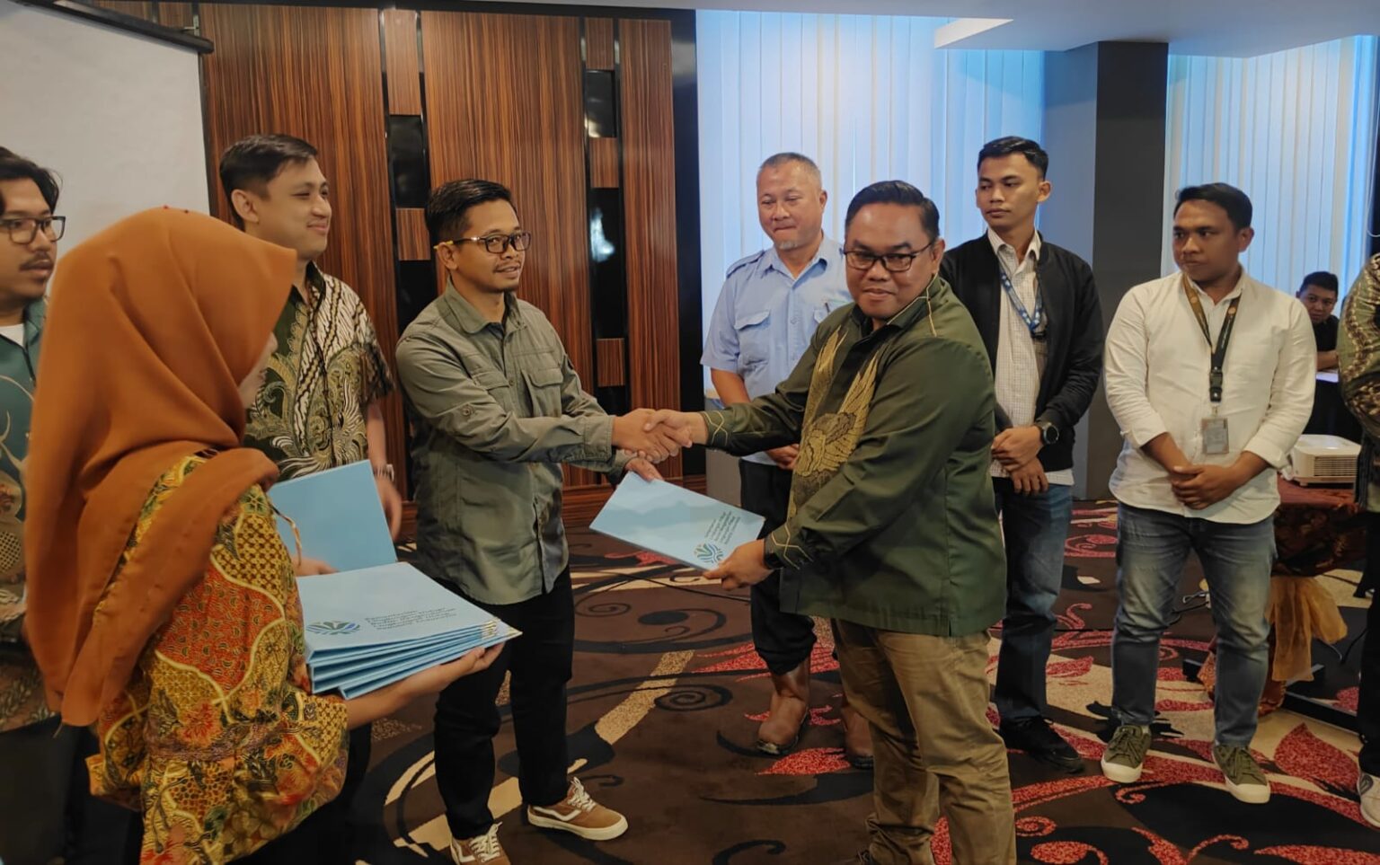 DLHK Provinsi Gorontalo Dorong Industri Ramah Lingkungan melalui ...